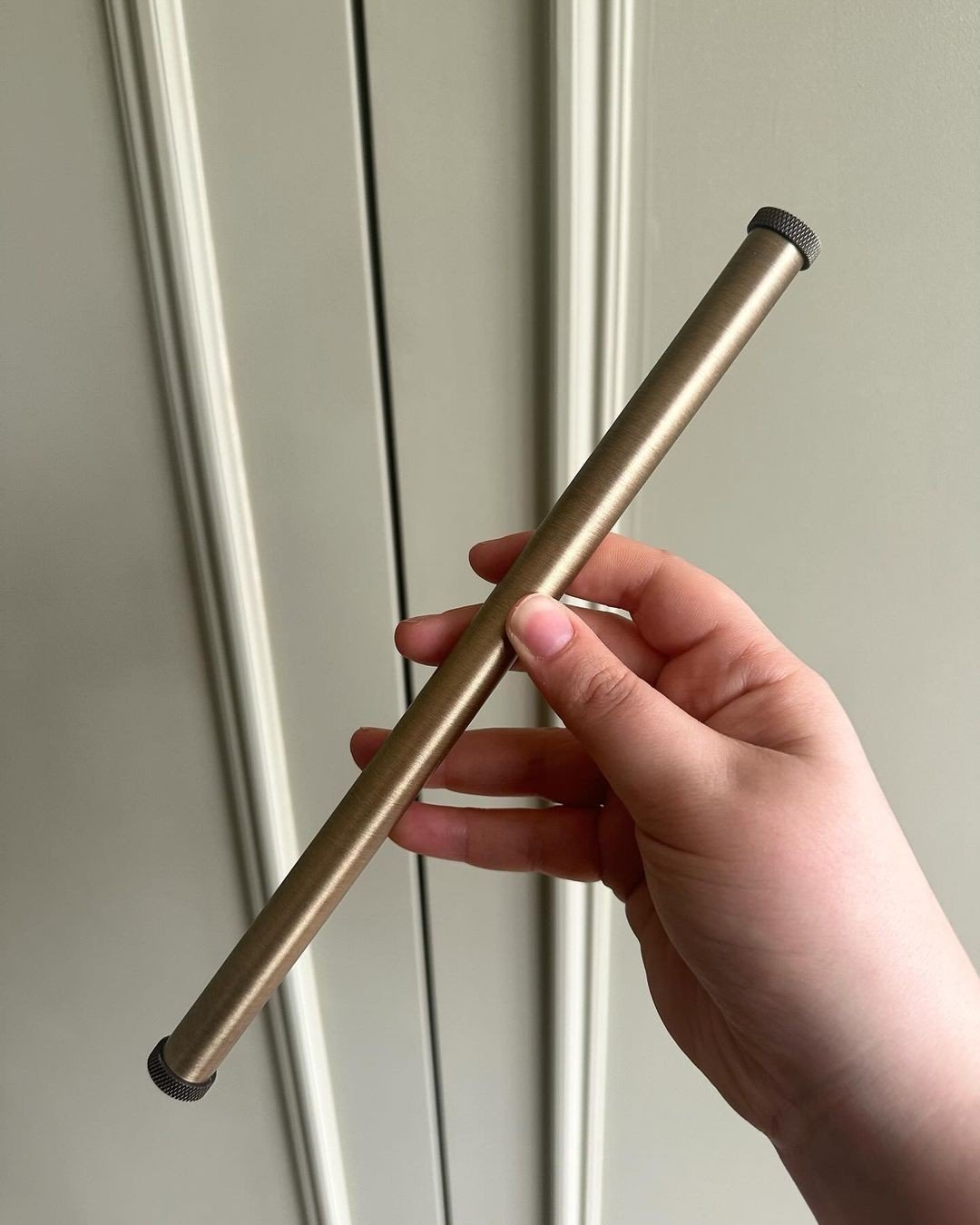 Choosing the Right Size Cabinet Handles for Wardrobe Doors